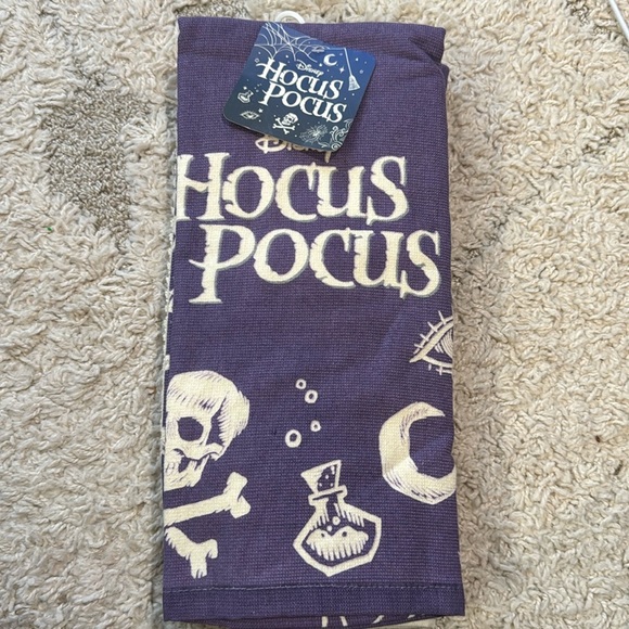 Disney | Bath | Hocus Pocus Disney Halloween Hand Towels Set Of 3 New ...